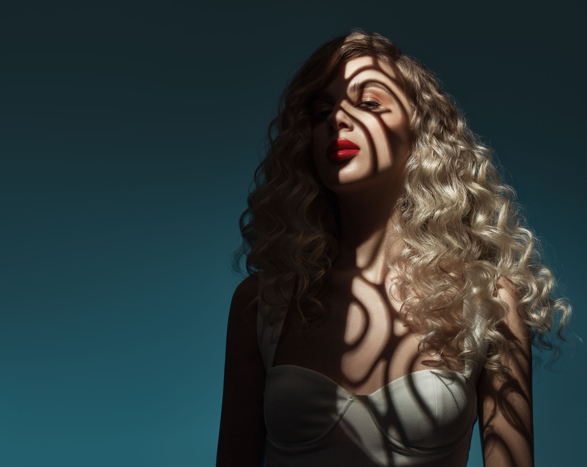 Marie Abdo - Elevate Your Style, Embrace Your Elegance